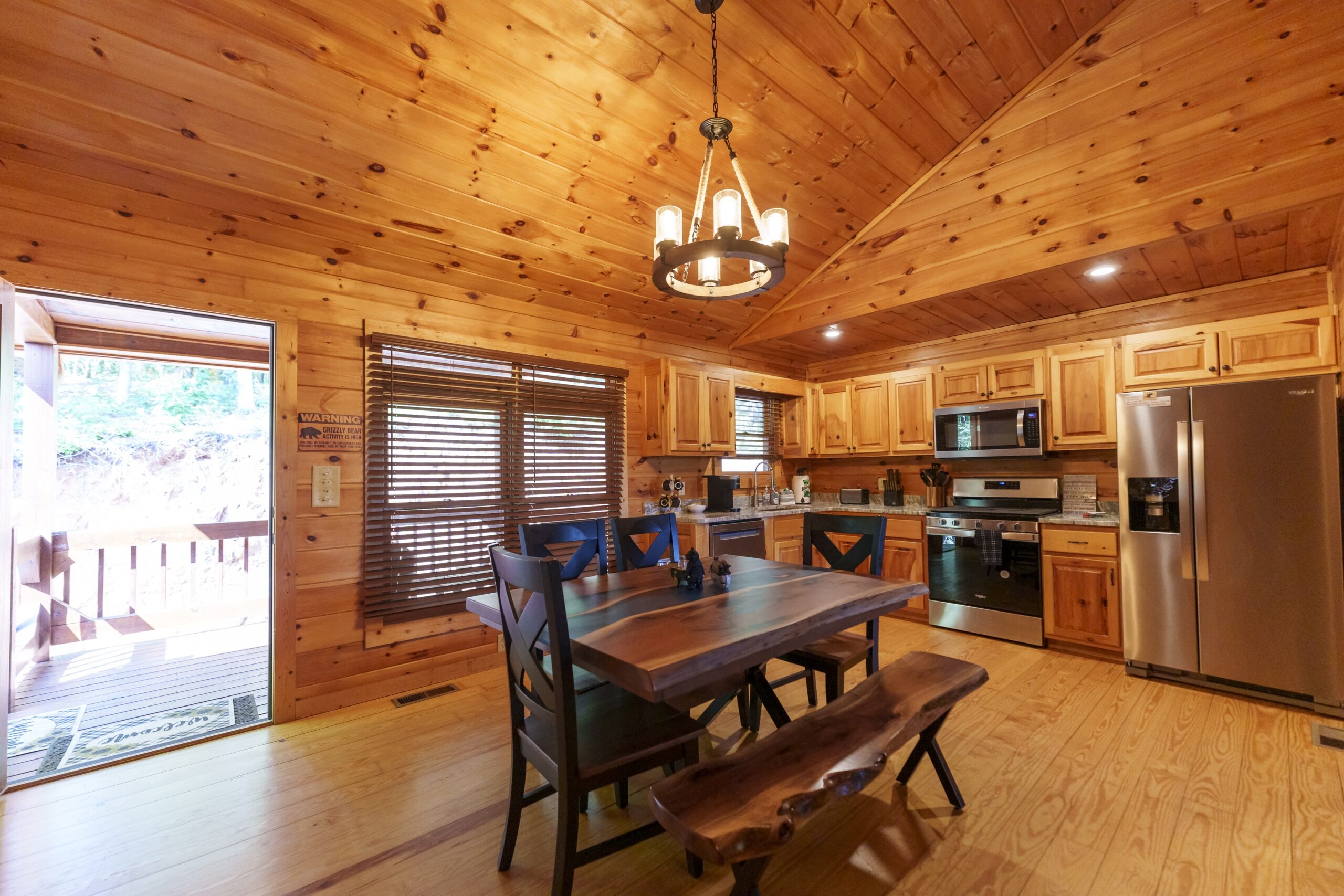 Cozy Cottage – Virtue Vacation